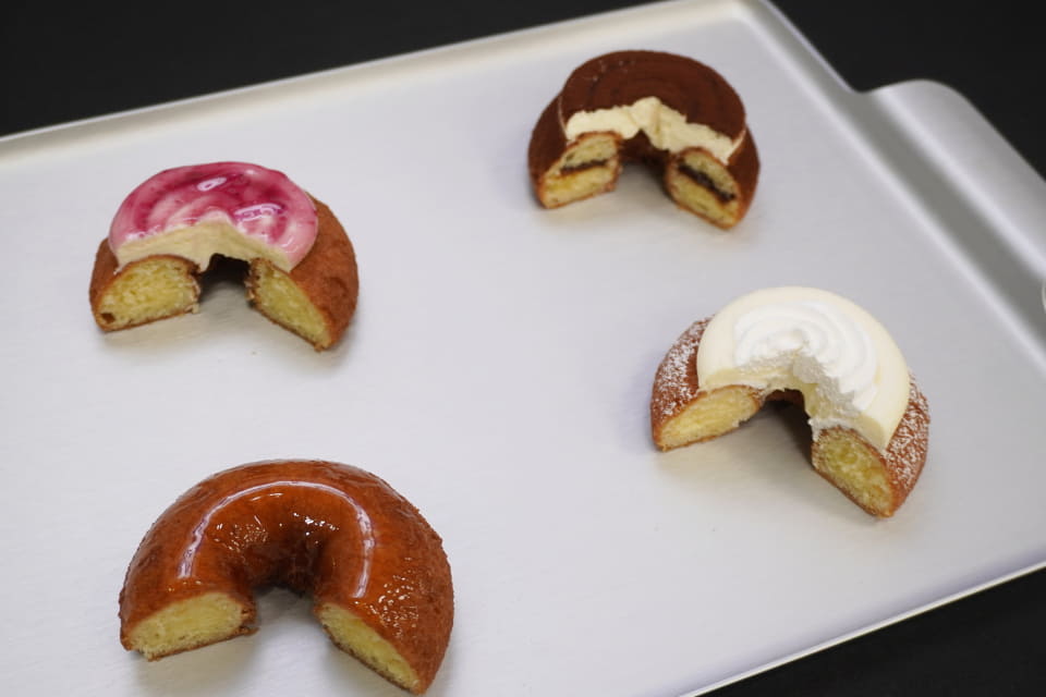 ミスタードーナツ、今まで食べたことのない“新食感”ドーナツ「MASTER DONUT フロマージュ・ド」 - グルメ Watch