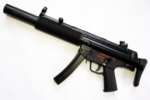 【特別企画】「MS Li-Po バッテリー」によって「次世代電動ガンMP5 SD6」が真価を発揮！ 気持ちいい射撃のキレ、低温時のバッテリーの持ちも検証 - HOBBY Watch