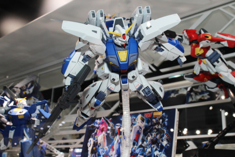 【特別企画】【ガンダムベース撮り下ろし】「MG 1/100 ガンダムF90用 ミッションパック Jタイプ&Qタイプ」の2次予約が受付中。対照的な2体の装備が熱い！ - HOBBY Watch