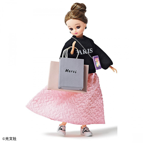 雑誌「VERY」とのコラボ！ 「リカちゃん LD-16 VERYコラボ コーディネートリカちゃん」、11月発売 - HOBBY Watch