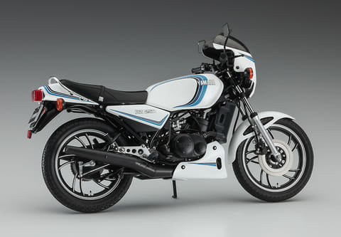 ハセガワ、プラモデル「ヤマハ RZ250（4L3）w/カウル（1982）」本日出荷開始 - HOBBY Watch
