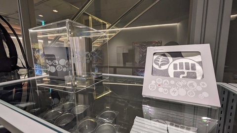 ポケカ公認ラウンジ「POKEMON CARD LOUNGE」の内部やグッズを一足先にお披露目！ 4月25日オープン予定 - HOBBY Watch