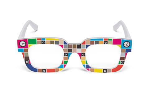 ZOZO、肌の色を計測する「ZOZOGLASS」。コスメ本格参入 - Impress Watch