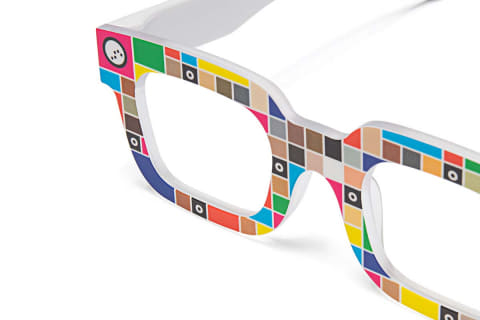 ZOZO、肌の色を計測する「ZOZOGLASS」。コスメ本格参入 - Impress Watch