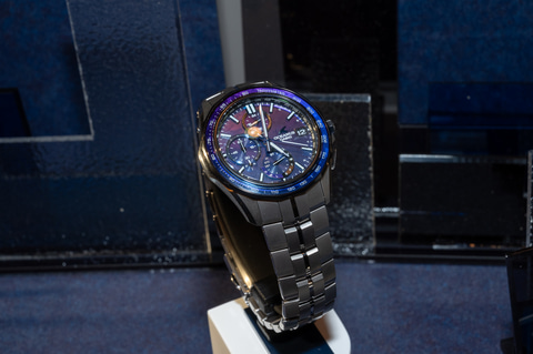 オシアナス マンタ、模様+グラデーションで魅せる新作 - Impress Watch