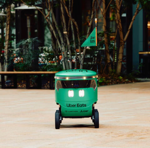 Uber Eats、都内で3月からロボット配送開始 - Impress Watch
