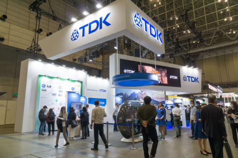 視力によらず映像のピントが合う「直接網膜投影方式」のAR/VRグラスを展示するTDK【CEATEC 2023】 - INTERNET Watch