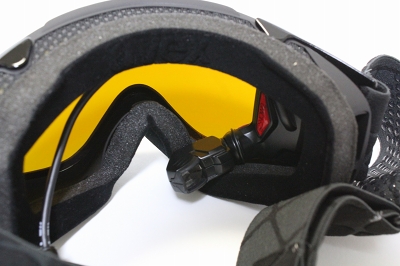 【地図ウォッチ】 第181回：Google Glass的なゴーグル「Recon SNOW2」を装着して滑ってみた - INTERNET Watch