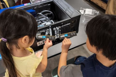 GIGA世代の子供たちがPCを組立て、仕組みを学んで初級マイスターに認定 - こどもとIT[Sponsored]