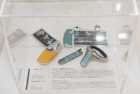 SUPER INFOBAR、talby 2……幻のモデルも登場するau Design project 15周年展示 - ケータイ Watch