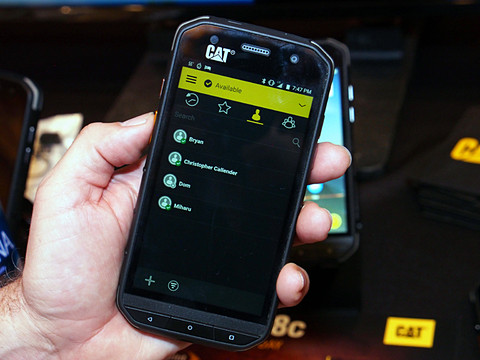 CAT phone、Push to Talk対応モデルやサーマルカメラモデル後継機を出展 - ケータイ Watch