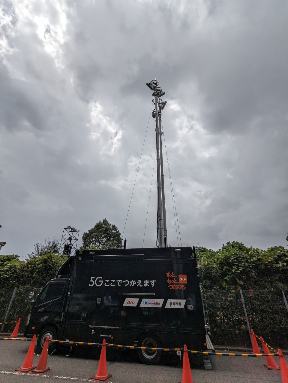 夏フェスの現場で活躍する衛星回線「Starlink」、時々刻々と変わる現場での運用を「ROCK IN JAPAN」で取材 - ケータイ Watch