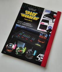 雑誌の付録・付録が雑誌？ のSPACE INVADERS Table Bookを買った - ケータイ Watch