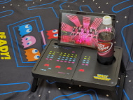 雑誌の付録・付録が雑誌？ のSPACE INVADERS Table Bookを買った - ケータイ Watch