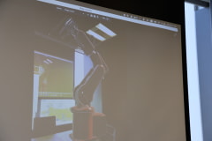 [最新ARヘッドマウントディスプレイ「Magic Leap 2」体験してみた] - ケータイ Watch