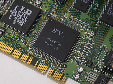 【やじうまPC Watch】【懐パーツ】処女作にして野心的、NVIDIAのNV1を搭載した「EDGE 3D」 - PC Watch