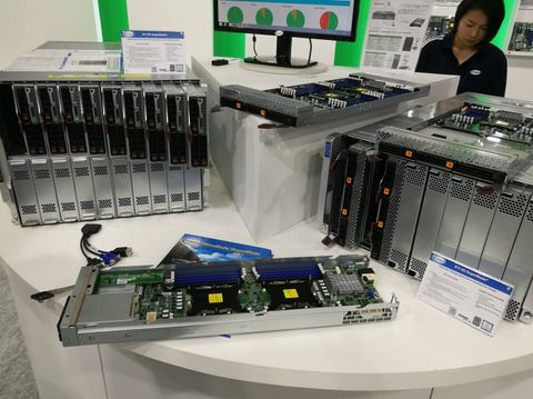 Supermicro、1Uで1PBに達することができるRuler SSD対応サーバー - PC Watch