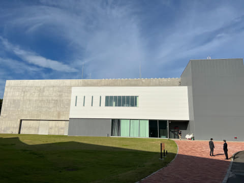 TSMC、半導体の性能を加速する「3DIC研究開発センター」をつくば市に開所 - PC Watch