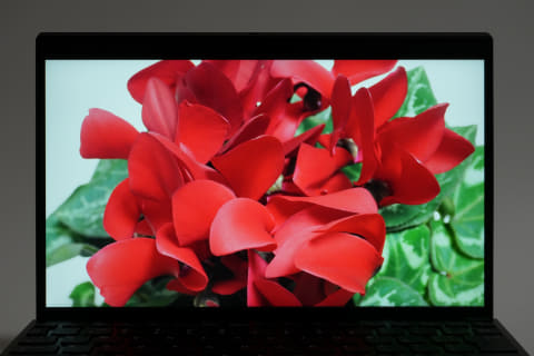 【Hothotレビュー】スタミナ抜群で1kg切り！モバイルノートとして一級品の「VAIO SX12」 - PC Watch