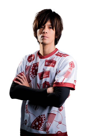 【見せてください配信環境】配信は朝から夕方。夜は配信外でスト6の練習に集中するACQUA - PC Watch