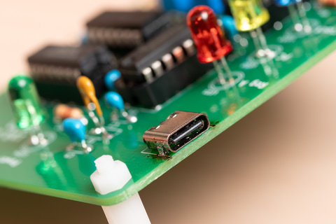 【やじうまミニレビュー】人間が計算するより遅い「1bit CPUキット」を試した - PC Watch