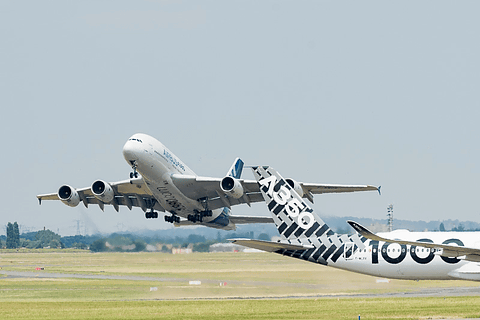 【イベントレポート】【パリ航空ショー2017】エアバス、総2階建て「A380」型機の効率向上型「A380plus」のコンセプト説明 A350型 ...