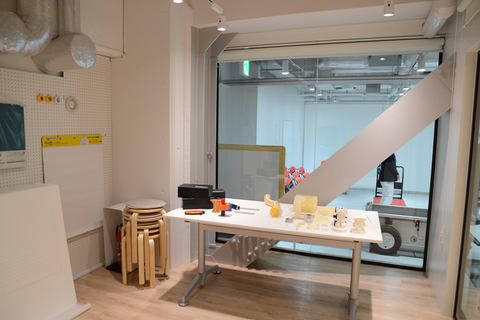 JAL、「JAL Innovation Lab」開設。社員の気付きと知恵をすぐに形にして検証、新たなサービスの実現へ - トラベル Watch