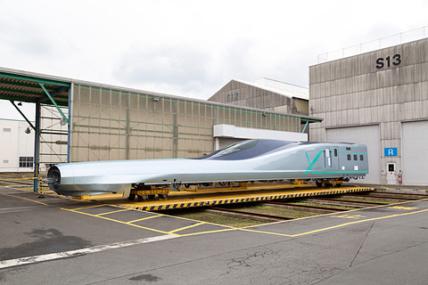 写真で見る、JR東日本「ALFA-X（アルファエックス）」新青森駅側先頭車。「札幌延伸」を見据えた新型新幹線試験車両「E956形 ...
