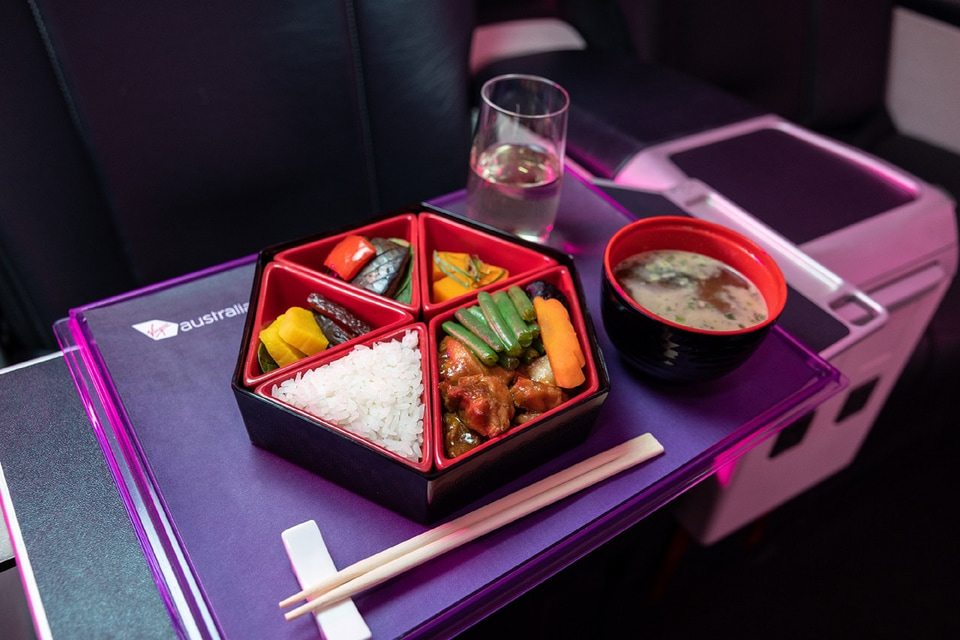 ヴァージン・オーストラリア、羽田～ケアンズ就航記念セール。往復8万790円～ - トラベル Watch