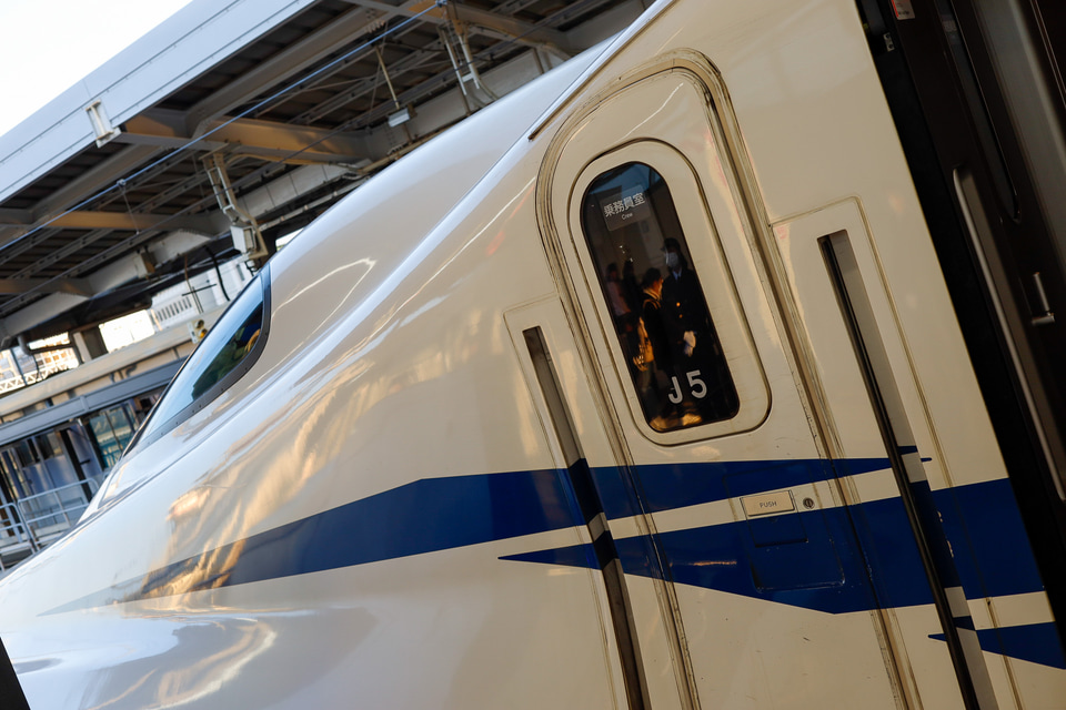 【井上孝司の「鉄道旅行のヒント」】東海道新幹線の車内チャイム、変わったはずなのに聞けない？ 同じに見えて同じではない車両 - トラベル Watch