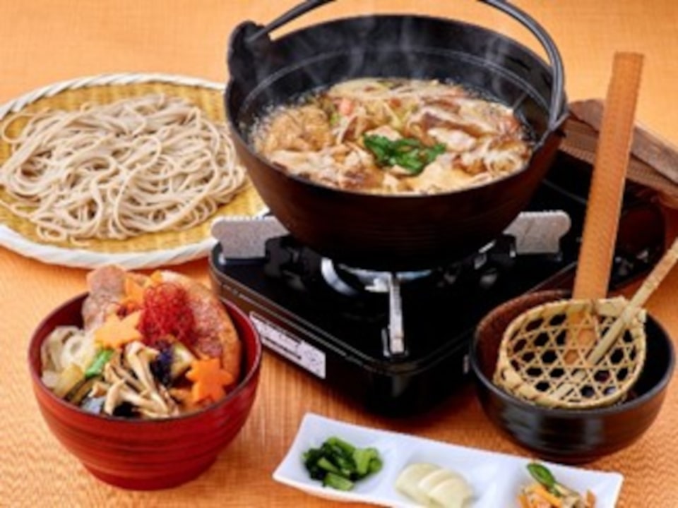 青ブタ新作映画×NEXCO中日本、牧之原SA・双葉SA・梓川SAでコラボ。オリジナルポストカードや限定ハイウェイスタンプ - トラベル Watch