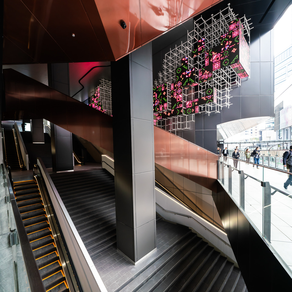 渋谷の新しい複合施設「渋谷サクラステージ（Shibuya Sakura Stage）」、全貌現わす。低層階に100店舗超の商業施設も ...