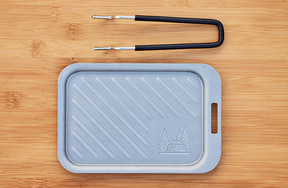 BE-PAL、4月号の付録はogawaコラボの極厚3mm鉄板。分厚い肉もジューシーに - トラベル Watch