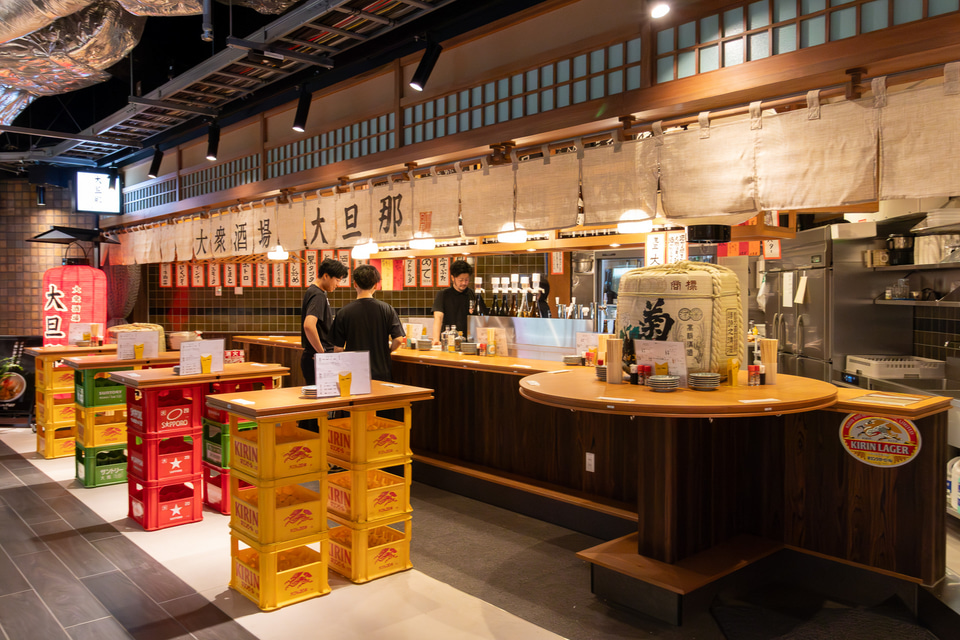 本日開業「KITTE大阪」、駅西口の新名所・JPタワー大阪の商業施設を見てきた！ - トラベル Watch